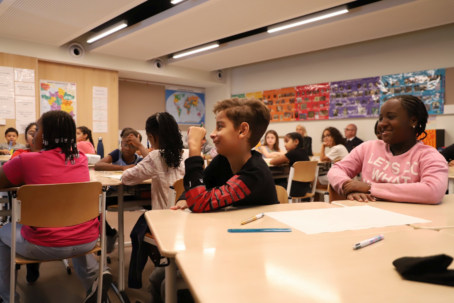 Ateliers sur les sciences à l'école Jean Simon (13e) | Académie de Paris